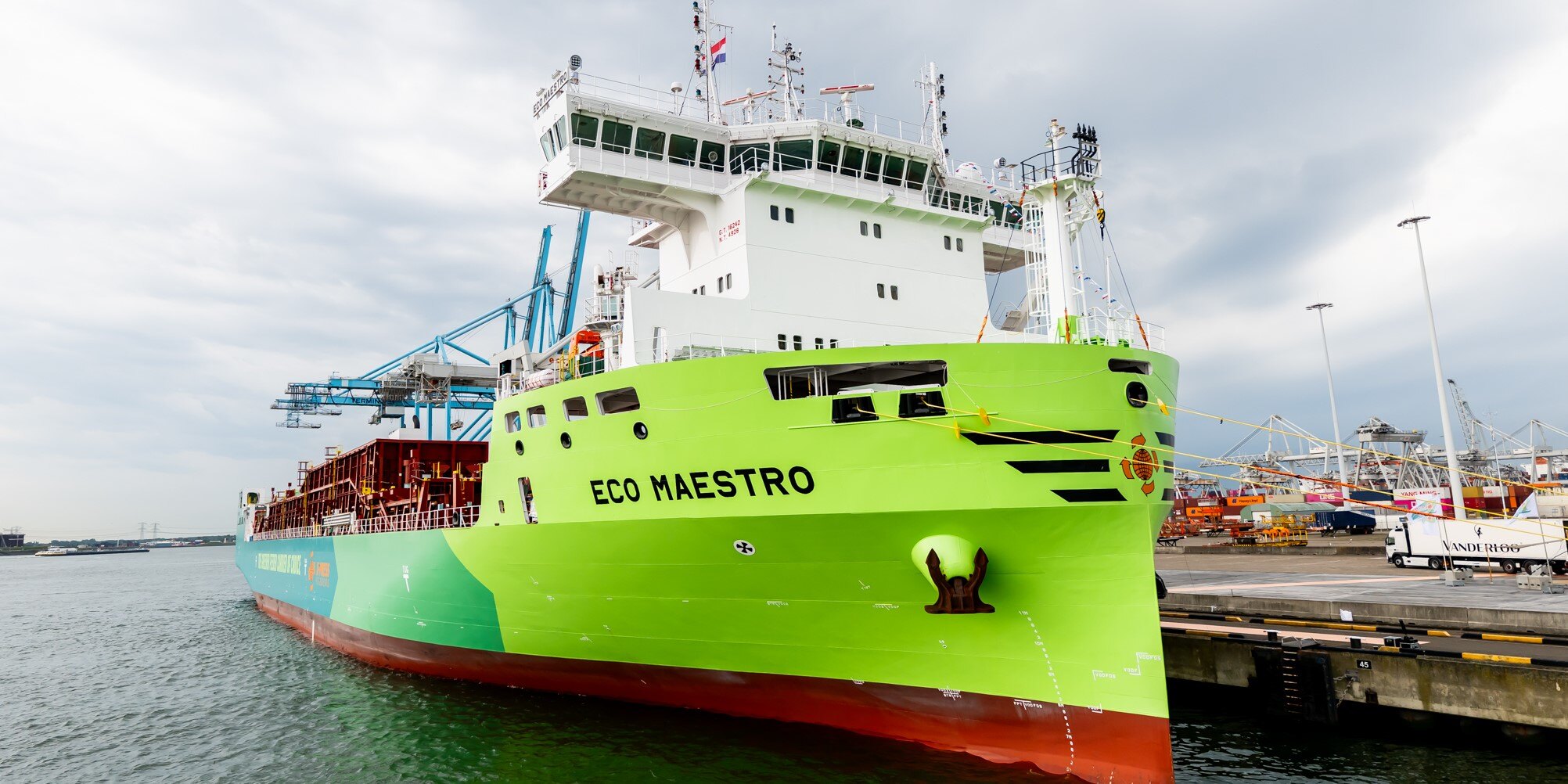 X-Press Feeders Starts Europe’s First Feeder Network Powered by Green ...